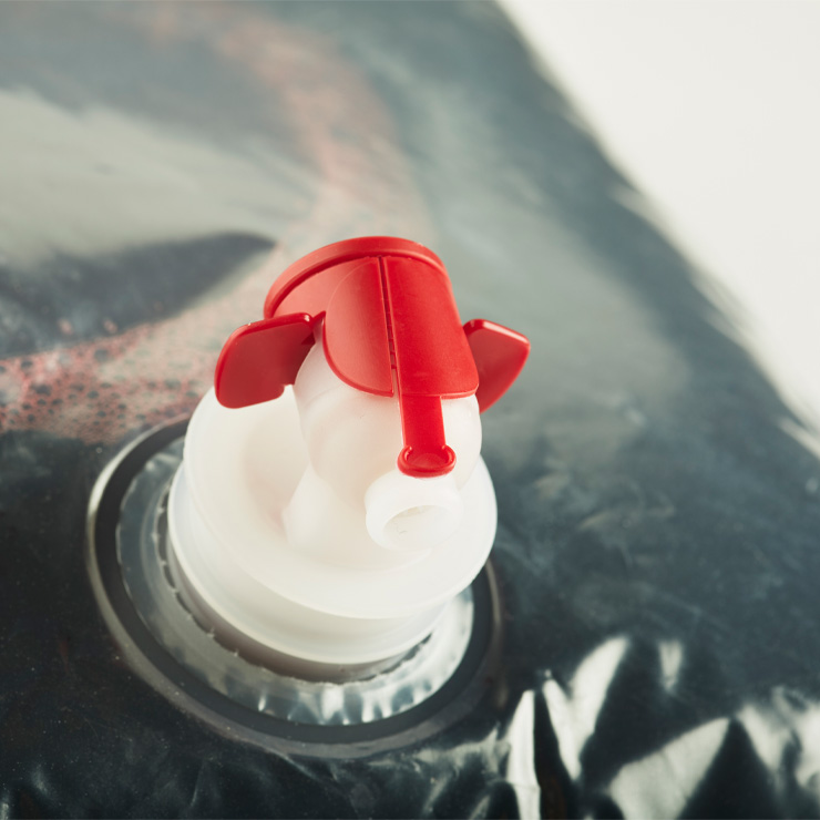 Vitop® Taps | Bag-in-Box® Packaging | Smurfit Kappa